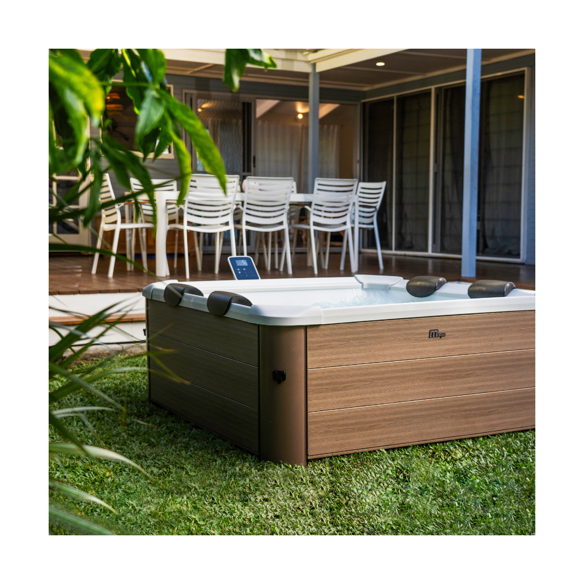 Spa rigide Amber MSpa 6 Places – Luxe et Connecté Wi-Fi