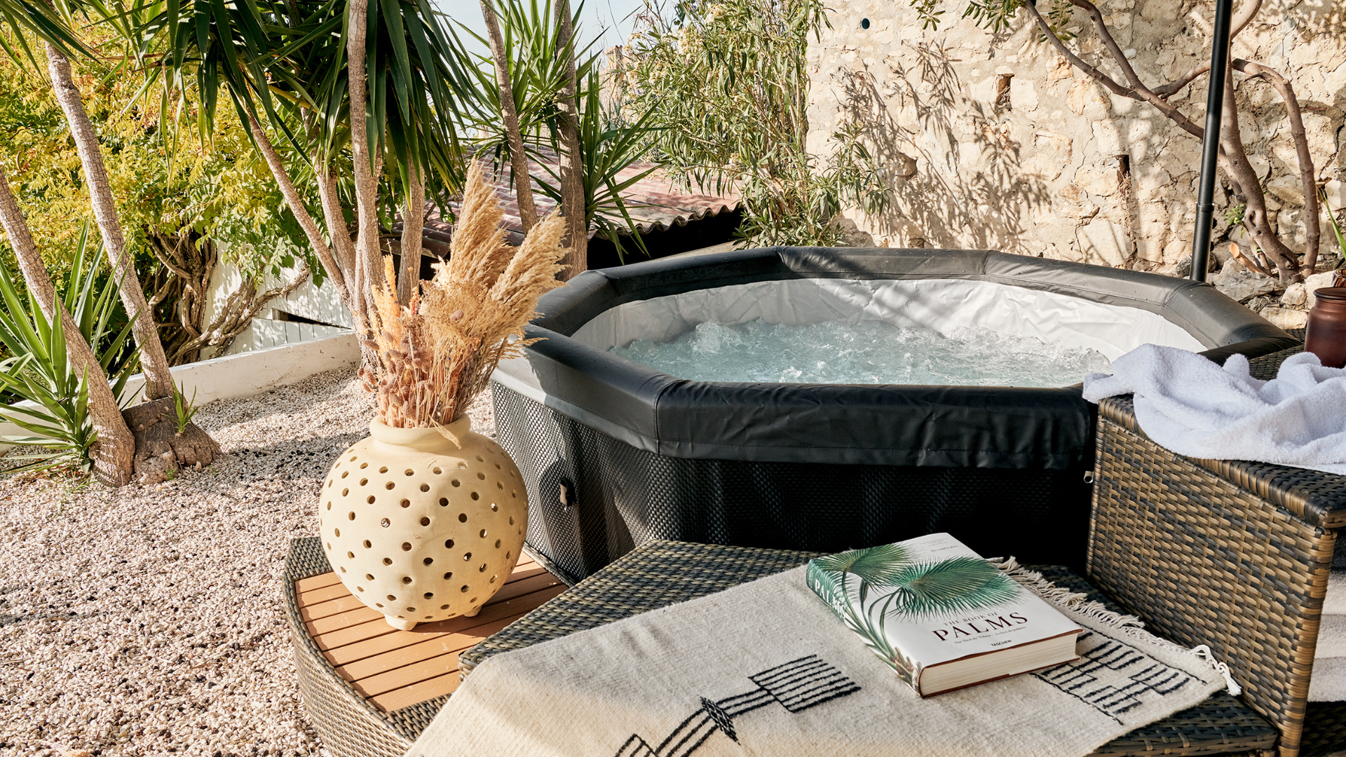 Pourquoi acheter un Spa Semi Rigide ? Avantages & Limites
